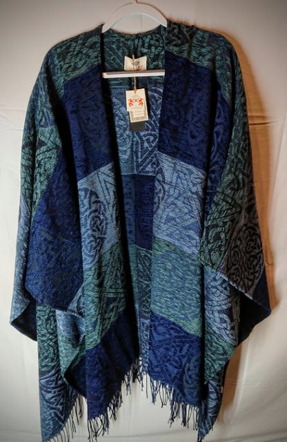 Calzeat Celtic Knot Sterling Ruana - Celtic Croft